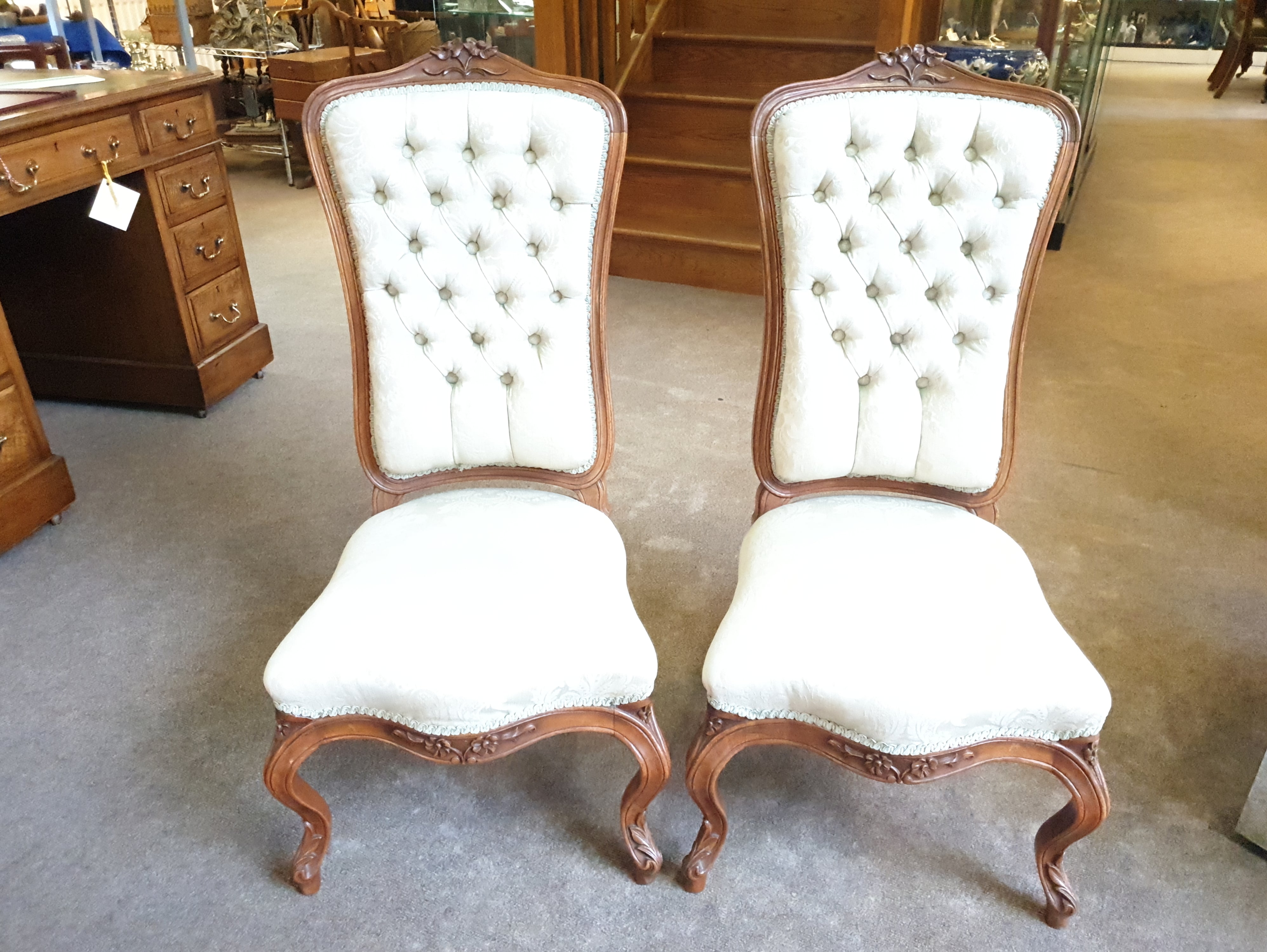 A Pair of Button Back Chairs – Bagham Barn Antiques